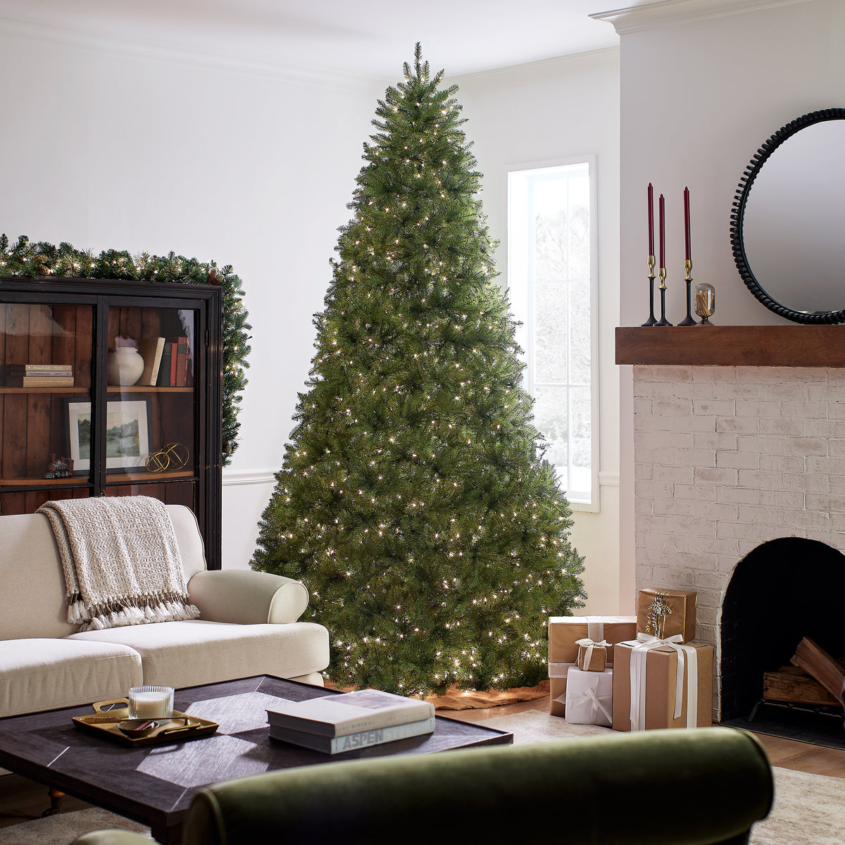 10 ft.Pre-Lit Dunhill Fir Tree with Clear Lights · National Tree Company