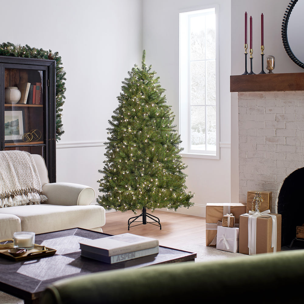 6 ft. Pre-Lit Dunhill Fir Tree with Clear Lights · National Tree Company