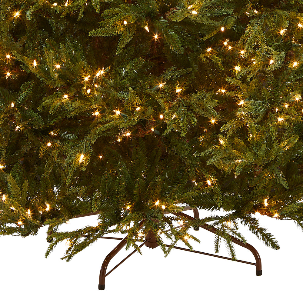 7.5 ft. Pre-Lit Fraser Grande Tree with Clear Lights, Plug-In ...